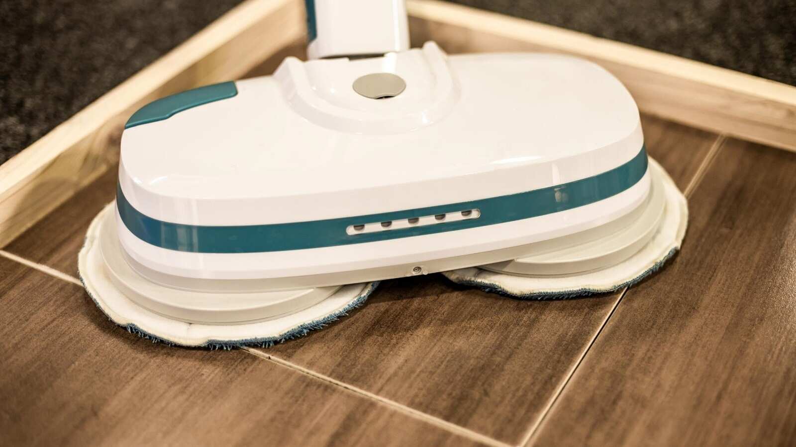 How to clean home with smart home cleaning devices? - Smart Home Fly